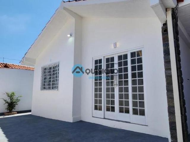 Casa 3 Quartos 1 Suíte com Churrasqueira