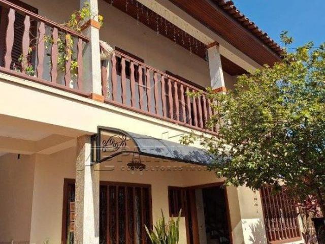 CASA 3 QUARTOS 1 SUITE COM HIDROMASSAGEM E CLOSET NO BAIRRO JARDIM SAIRA