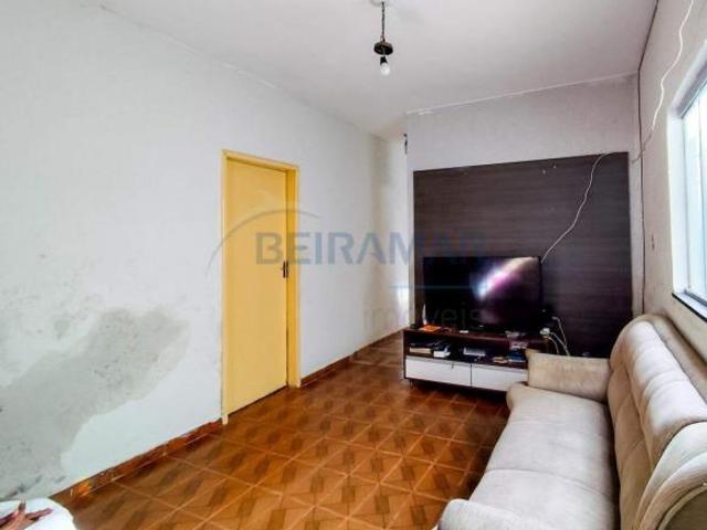 Casa 3 Quartos, 1 Suíte, Laje, 2 Vagas de Garagem à Venda na QR 404 Samambaia Norte