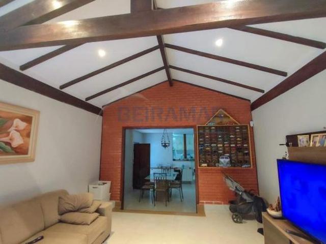 Casa 3 Quartos, 1 Suíte, 2 Vagas de Garagem Cobertas – QS 8, Areal Águas Claras