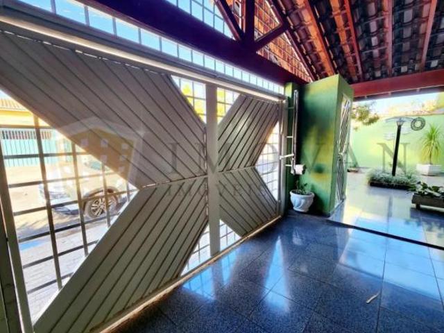 Casa 3 Quartos, 232 m², Jardim Alvorada