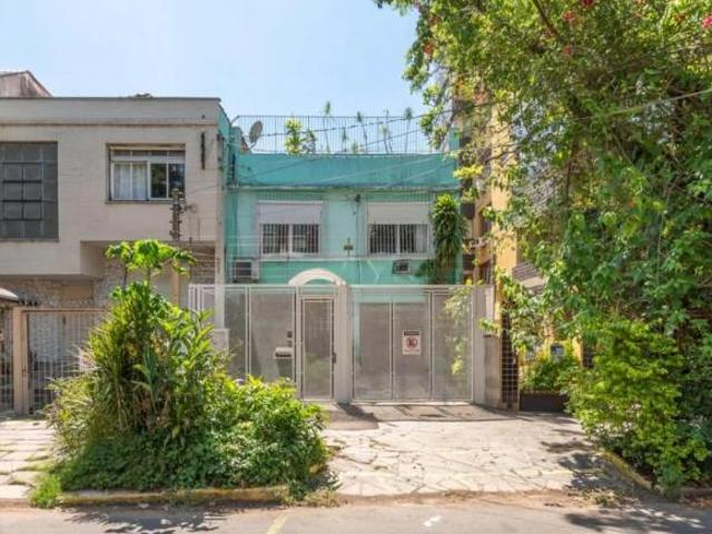 Casa 3 quartos, 2 suítes, 3 vagas no Rio Branco