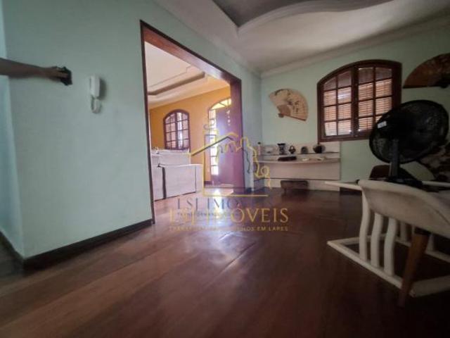 CASA 3 QUARTOS, 2 SUÍTES E 2 LOJAS ACEITA FINANCIAMENTO