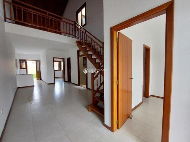 Casa 3 quartos 2 suítes no bairro Hípica