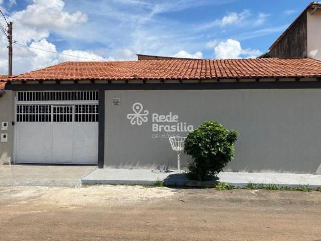 Casa 3 Quartos, 2suítes toda reformada com HABITE SE Etapa D Valparaíso I Terreno 200m2