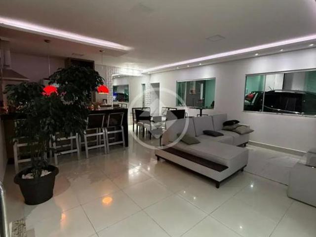 CASA 3 QUARTOS 3 BANHEIROS 500 MTRS DA MG10 VESPASIANO