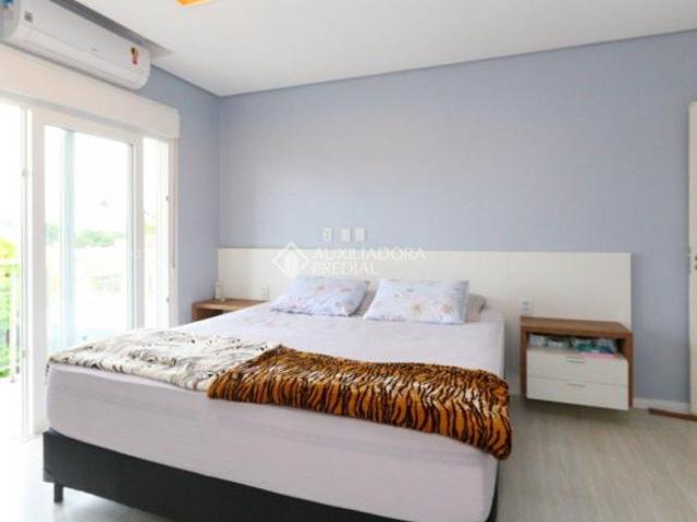 Casa 3 quartos a venda no bairro Mathias Velho com 204m²