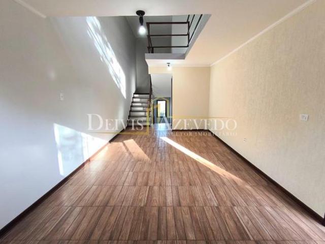 Casa 3 Quartos à venda RECÉM REFORMADA