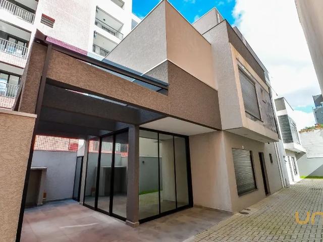 Casa 3 Quartos Água Verde 154m²