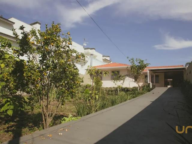 Casa 3 Quartos Bacacheri 200m²