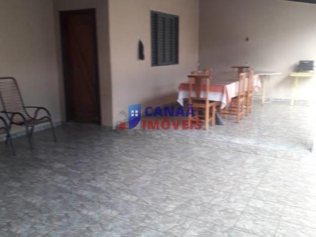 Casa 3 quartos bairro Jardim Palmeiras próximo ABC Supermercado