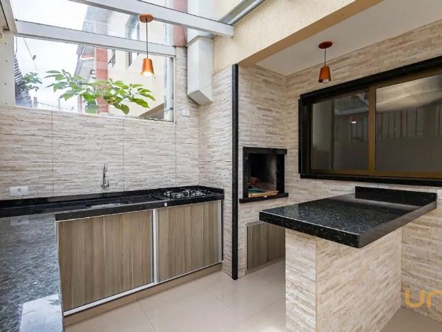 Casa 3 Quartos Capão Raso 105m²