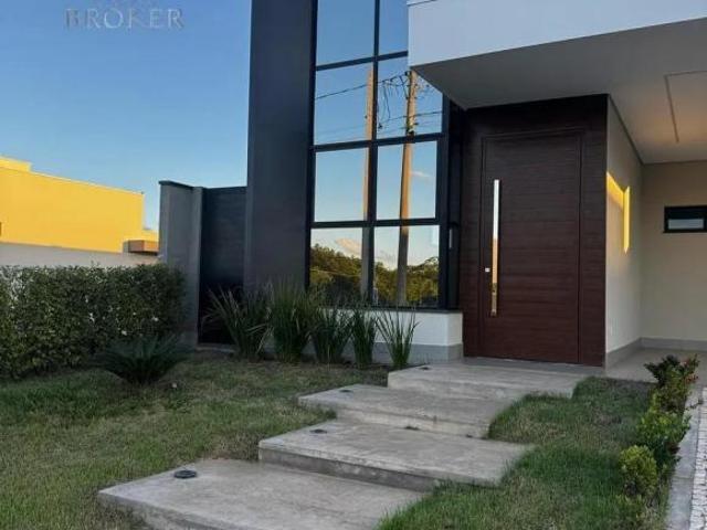 Casa 3 Quartos com 3 Suítes e 200m² Condomínio Terras da Fazenda
