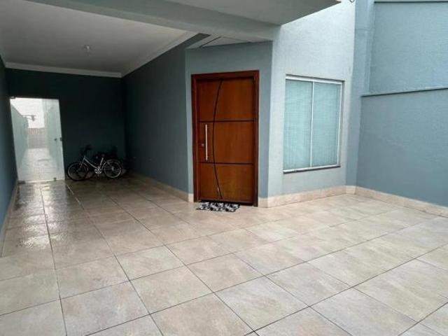 Casa 3 Quartos com 3 Suítes e 200m² Jardim Universitário
