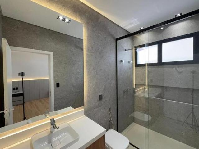 Casa 3 Quartos com 3 Suítes e 260m² Residencial Estoril Premium