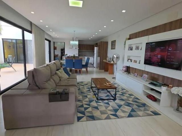 Casa 3 Quartos com 3 Suítes e 301m² Vila Flora 3