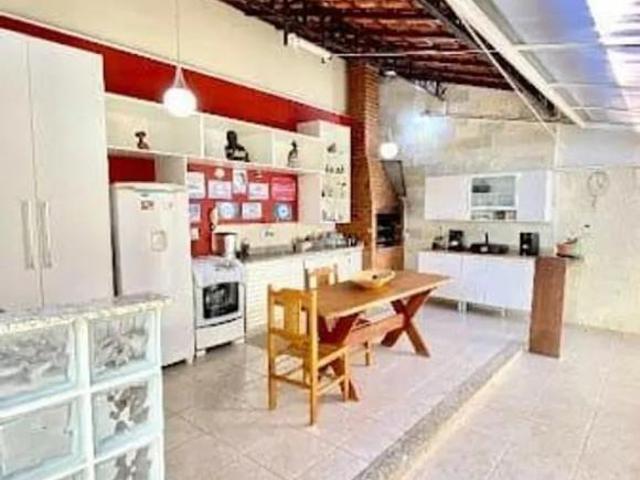Casa 3 Quartos com 3 Suítes e 330m² Parque das Esmeraldas