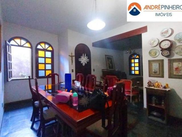 Casa 3 Quartos com 1.080 m² de terreno no B. São João Batista em BH!