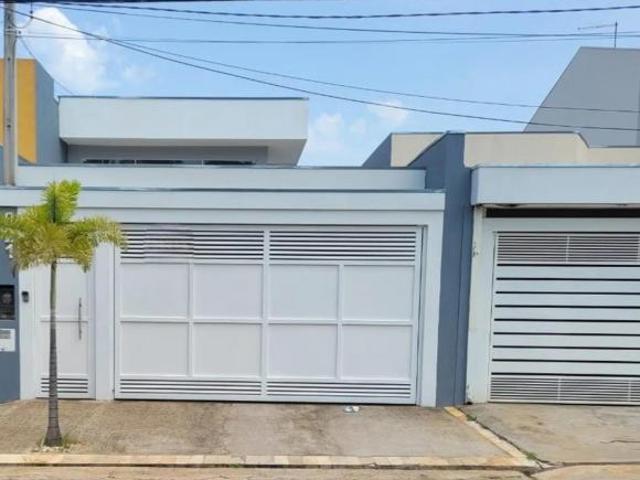 Casa 3 Quartos com 1 Suíte e 180m² Jardim Cristo Rei