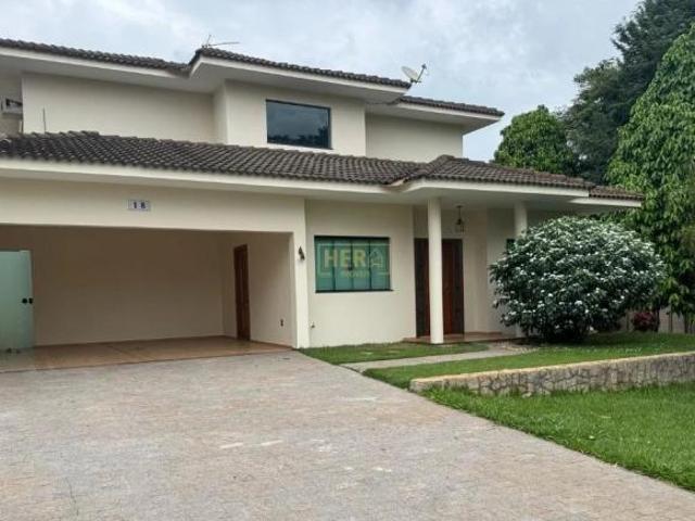 Casa 3 Quartos com 1 Suíte e 300m² PQ Terras Santa Olívia