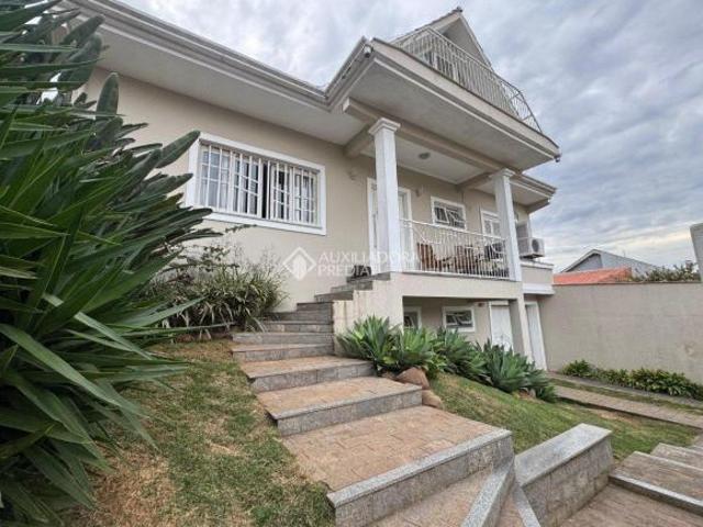 Casa 3 quartos com 280m² à venda em Canoas