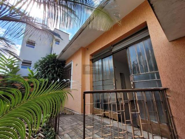 Casa 3 Quartos com Anexo – Bairro Carlos Prates, Belo Horizonte