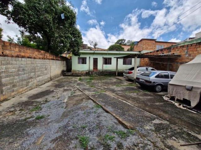 Casa 3 Quartos com Barracão – Bairro Frei Leopoldo, Belo Horizonte