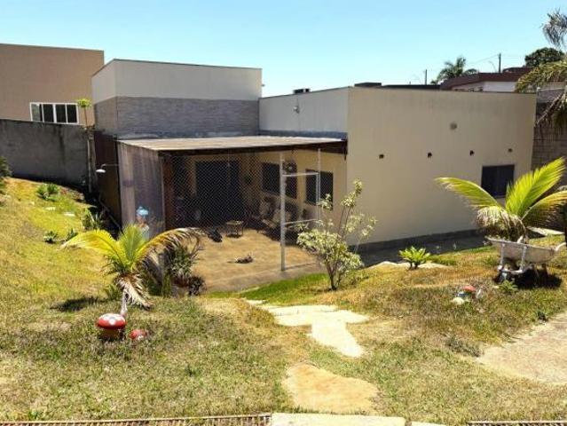 Casa 3 Quartos com Suíte à Venda – 796m² – Condomínio Ouro Vermelho 2 – Jardim Botânico – R$ 685.000