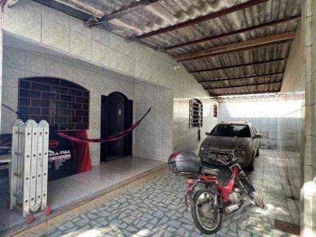 CASA 3 QUARTOS COM SUÍTE BEM LOCALIZADA EM UM PONTO COMERCIAL DO JARDIM CÉU AZUL EM VALPARAÍSO DE GO