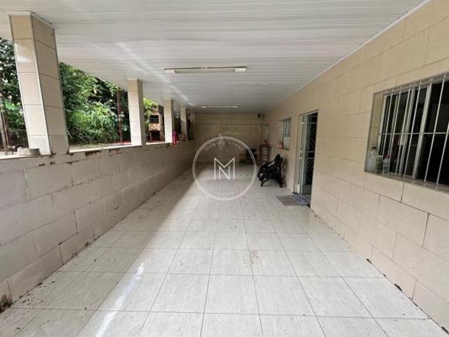 Casa 3 Quartos com Suíte e 454m² à Venda