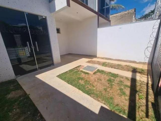 Casa 3 Quartos com Suíte e Área Gourmet no Bairro Letícia | 145m² | 2 Vagas