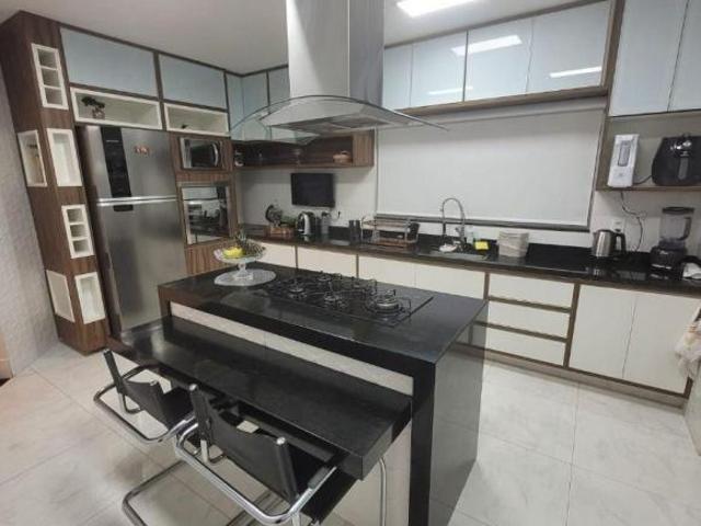 CASA 3 QUARTOS COM SUÍTE, PISCINA AQUECIDA, ENERGIA SOLAR, 290M² VICENTE PIRES
