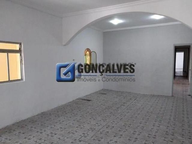 Casa 3 Quartos com Suíte, Quintal e Churrasqueira em Vila Assunção, Santo André
