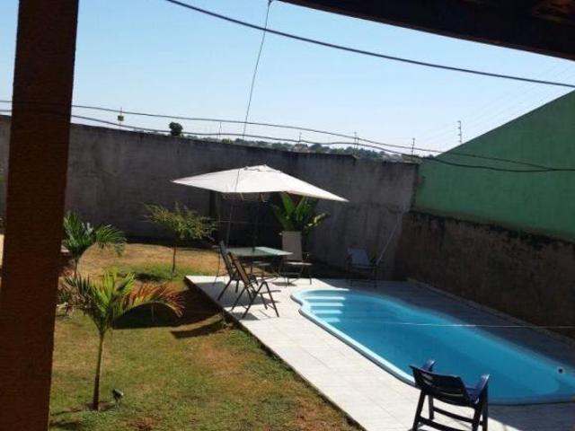 Casa 3 quartos com piscina e amplo quintal no Setor Bairro Itapuã