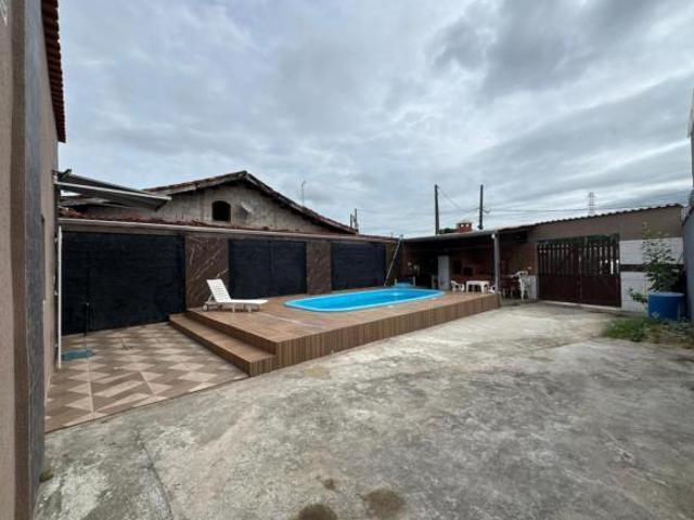 Casa 3 quartos com piscina em Jardim das Palmeiras, Itanhaém