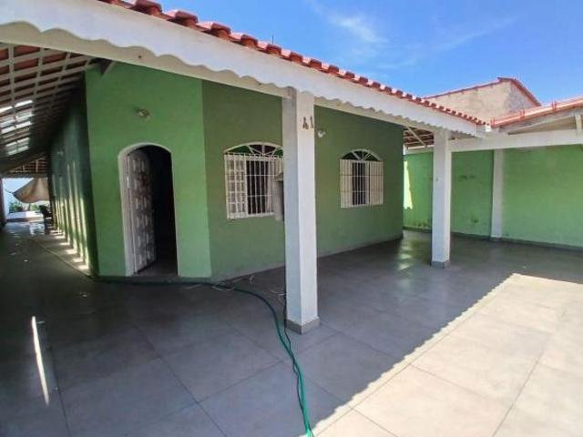 CASA 3 QUARTOS COM PISCINA NO BAIRRO LUIZAMAR MIRIM EM ITANHAÉM