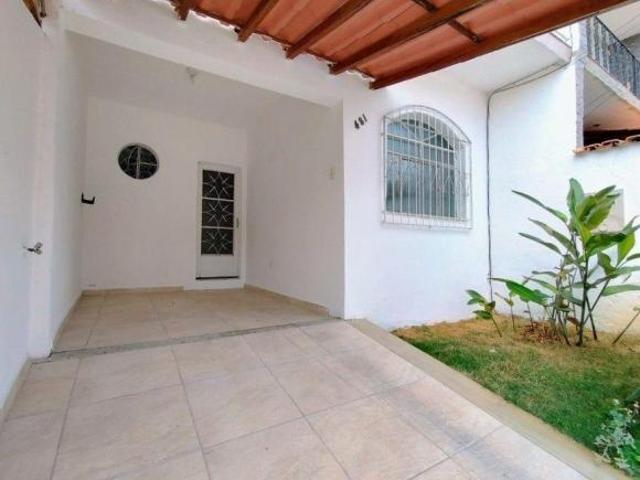 Casa 3 quartos Democrata