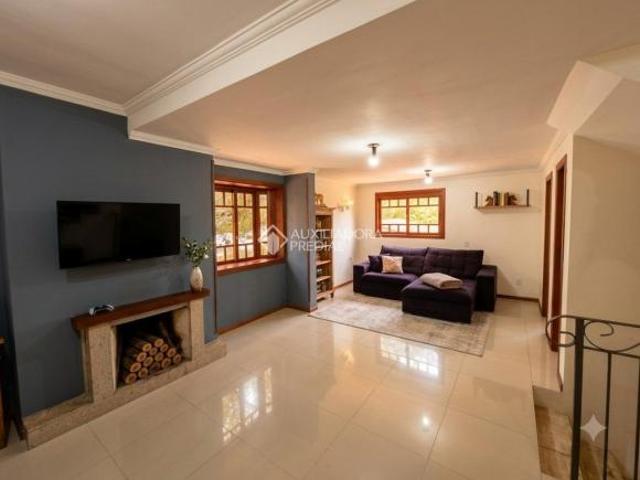 Casa 3 quartos e 1 vaga no Bairro Belém Novo