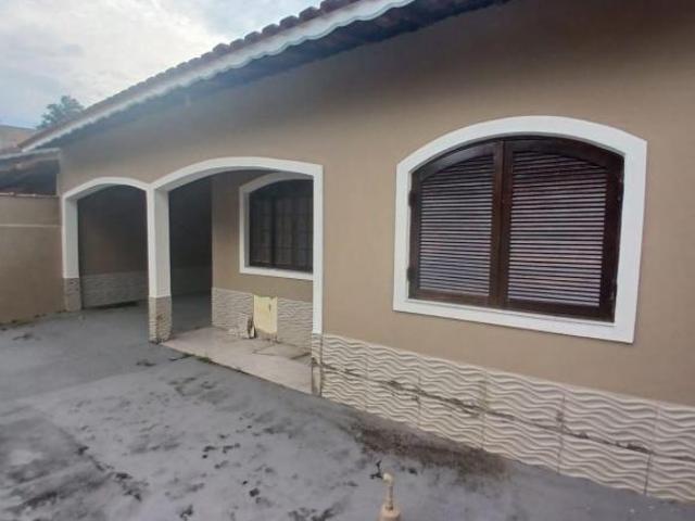 CASA 3 QUARTOS EM PERUIBE