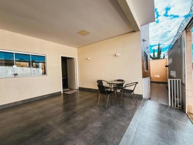 CASA, 3 QUARTOS, ESCRITURADA COLÔNIA AGRICOLA SAMAMBAIA