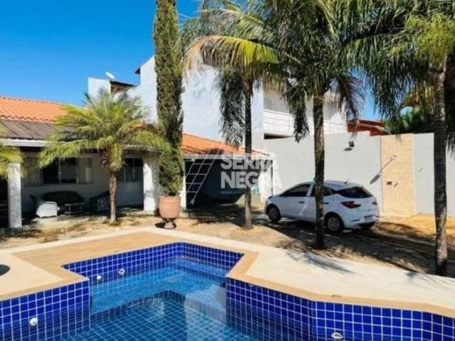 CASA 3 QUARTOS ESCRITORIO ARMARIOS CONDOMINIO LAZER COMPLETO ARNIQUEIRAS DF