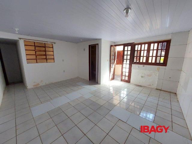 Casa 3 Quartos Ingleses Do Rio Vermelho 131m²