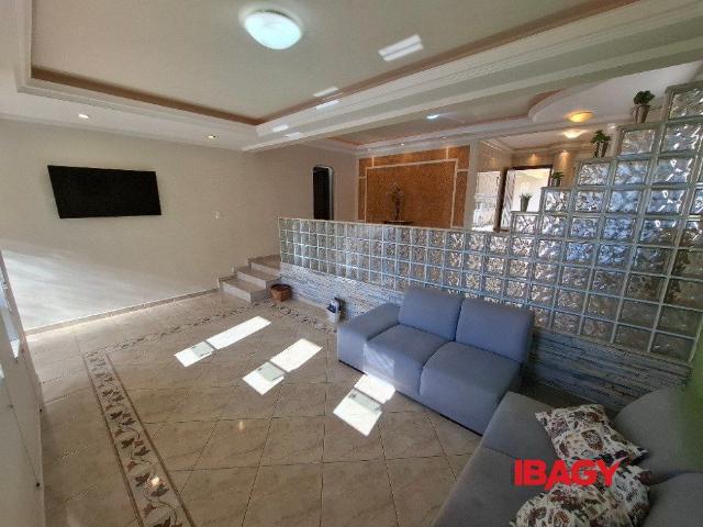 Casa 3 Quartos Jardim Cidade De Florianópolis 116m²
