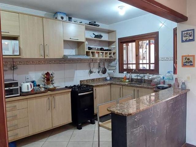 Casa 3 quartos no bairro Guarujá, Porto Alegre
