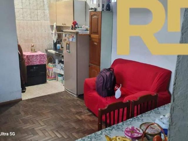 Casa 3 quartos, no Bairro Esplanada com barração nos fundos