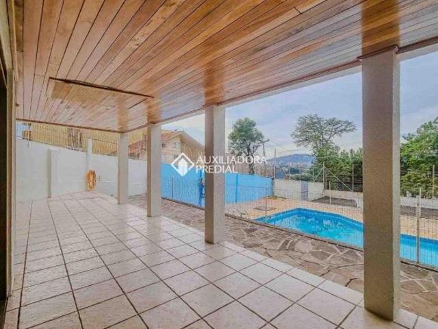 casa 3 quartos no Condominio com infra, portaria e gar. 2 carros