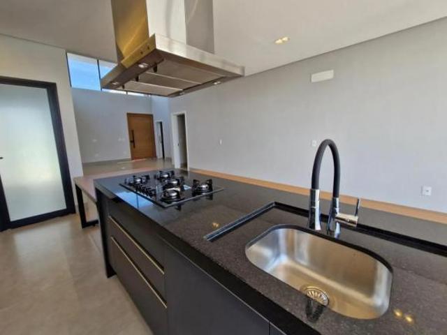 Casa 3 Quartos no Condomínio Residence Ll Jardim Esmeralda
