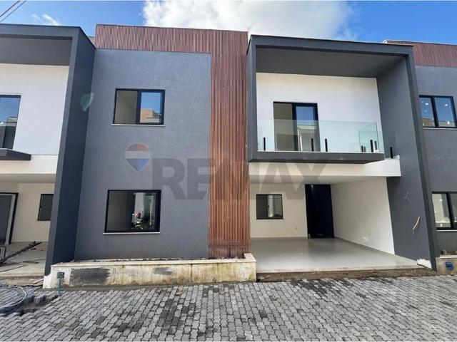 Casa 3 quartos no residencial Hortênsia Maria Preta Santo Antônio de Jesus BA