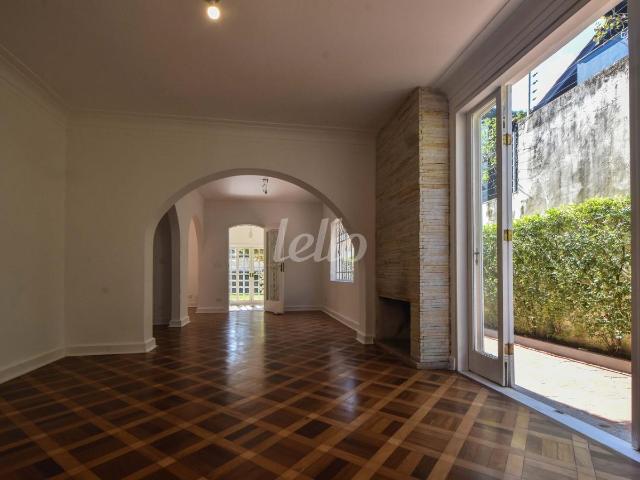Casa 3 quartos para alugar no a Jardim Europa