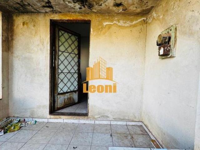 Casa 3 quartos para reforma, 800 metros da área central